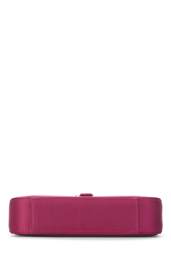 Saint Laurent Satin Le 5 À 7 Shoulder Bag