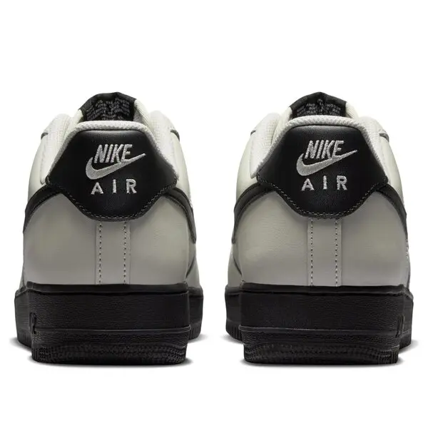 Nike Force 1 '07 Sneakers - Light Bone/black