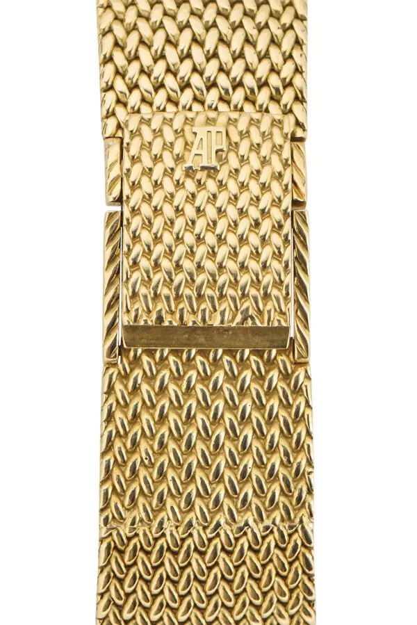 AUDEMARS PIGUET 29mm Mesh Watch With Diamonds
