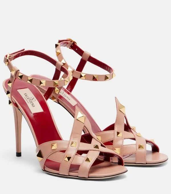Valentino Garavani Studded Leather Sandals - Pink