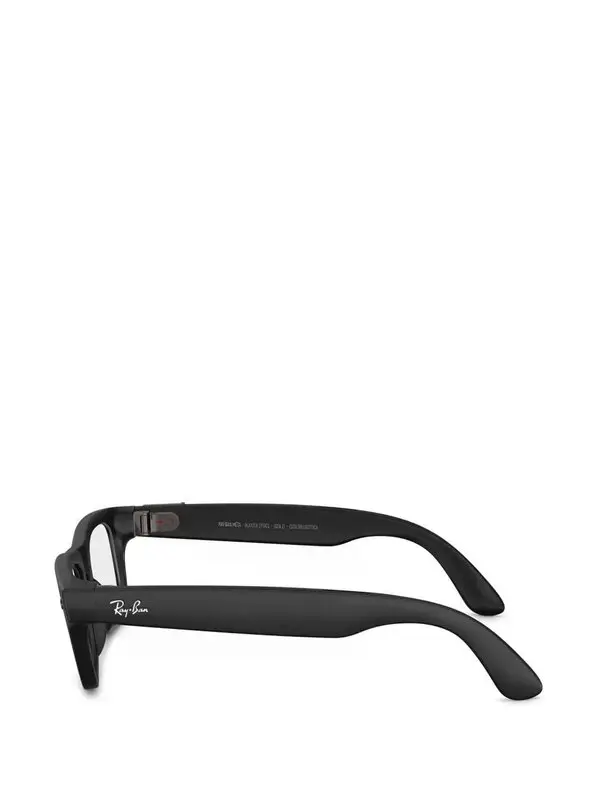 Ray-ban Square Frame Eyeglasses With Integrated Cameras