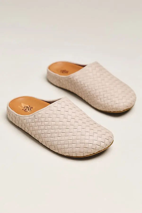 THE SAK Bolinas Woven Clogs - Sand