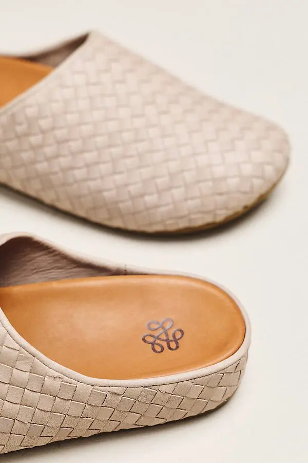 THE SAK Bolinas Woven Clogs - Sand