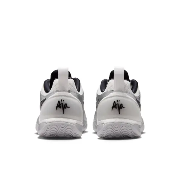 Nike A'two Basketball Shoes With Metallic Accents - White