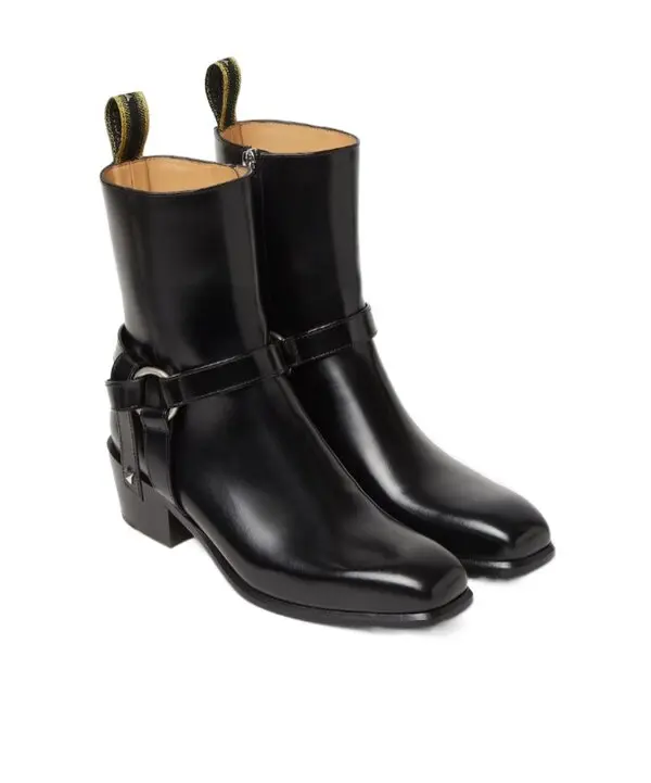 Fendi Square Toe Zip Up Boots