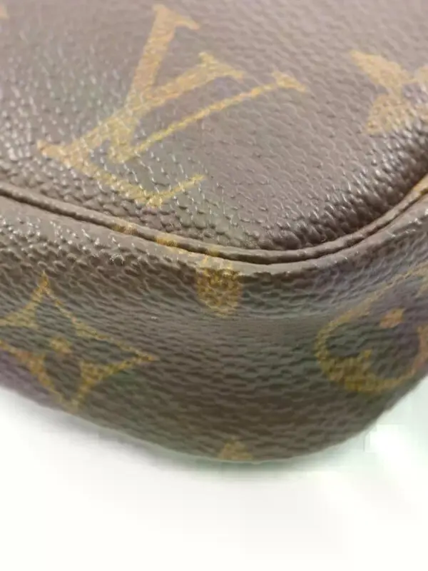 LOUIS VUITTON 2000 Monogram Pochette Accessoires Handbag