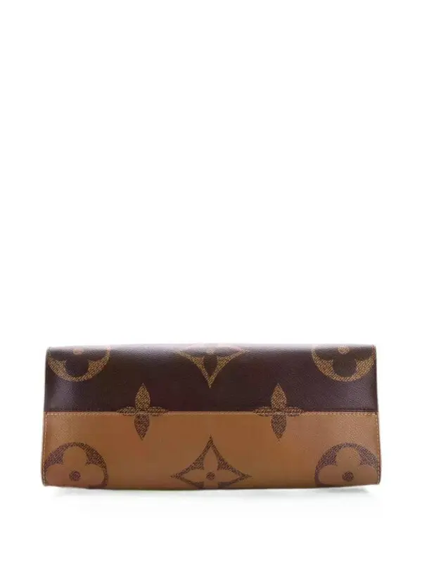 LOUIS VUITTON Onthego Reverse Monogram Giant Mm Tote Bag
