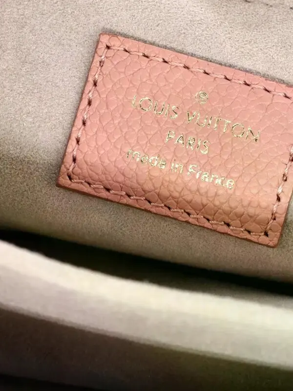 LOUIS VUITTON Pochette Metis Monogram Empreinte Giant Crossbody Bag - Pink