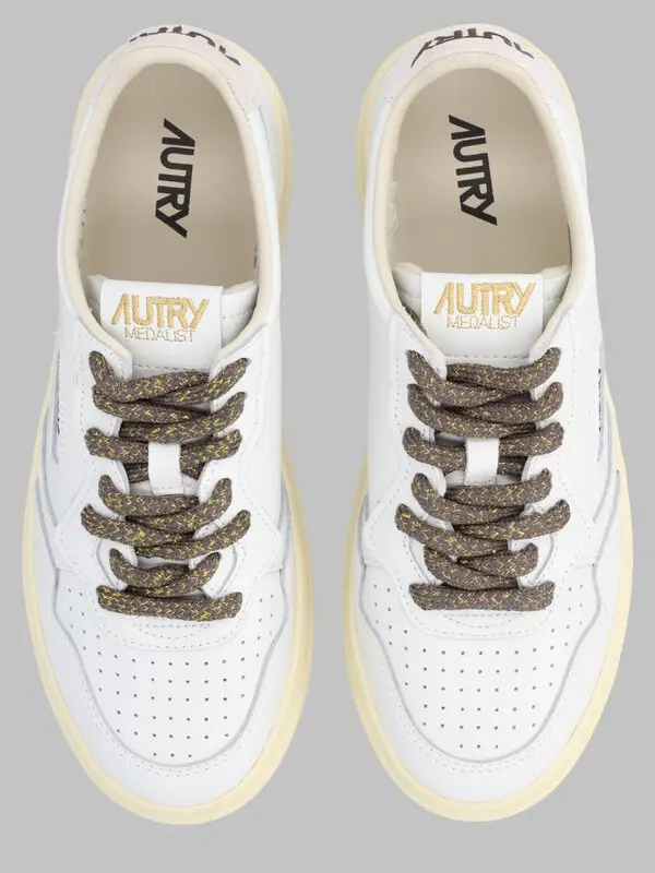 AUTRY Medalist Low Leather Sneaker