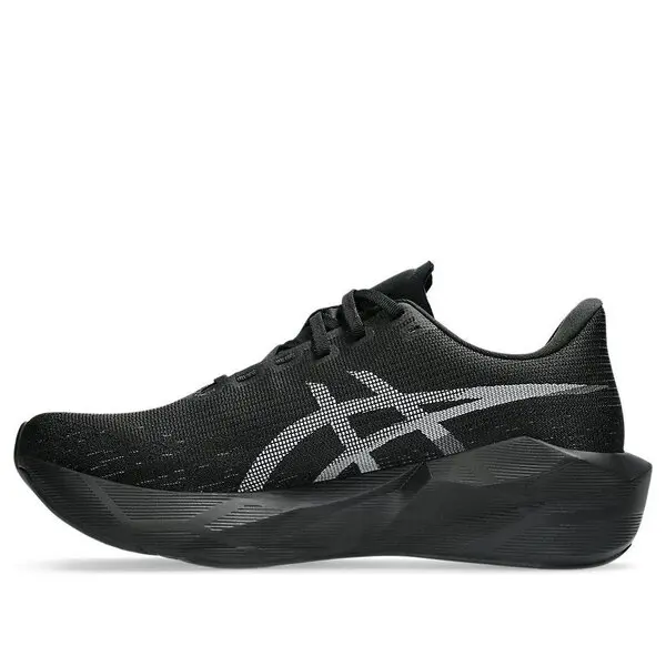 Asics Novablast 'black