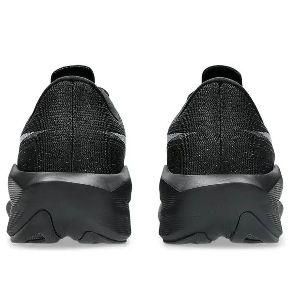 Asics Novablast 'black