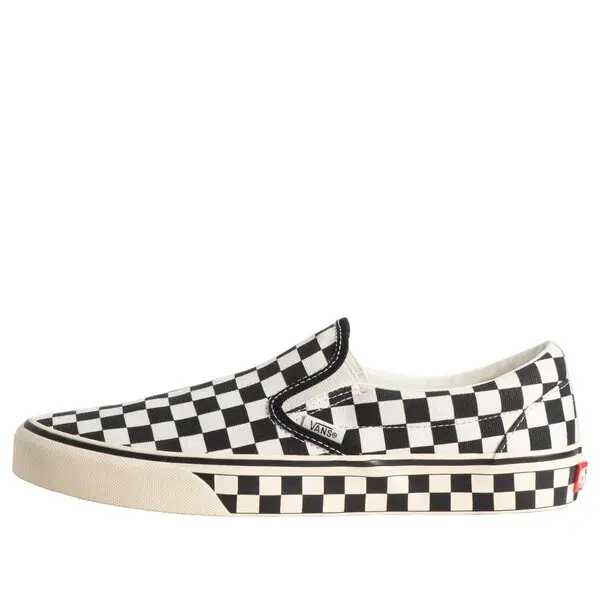 VANS Classic Slip-on Checkerboard - Black/marshmallow White