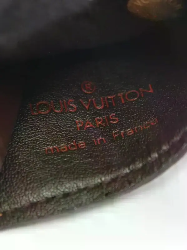 LOUIS VUITTON 2003 Pm Damier Ebene Clochette Key Case