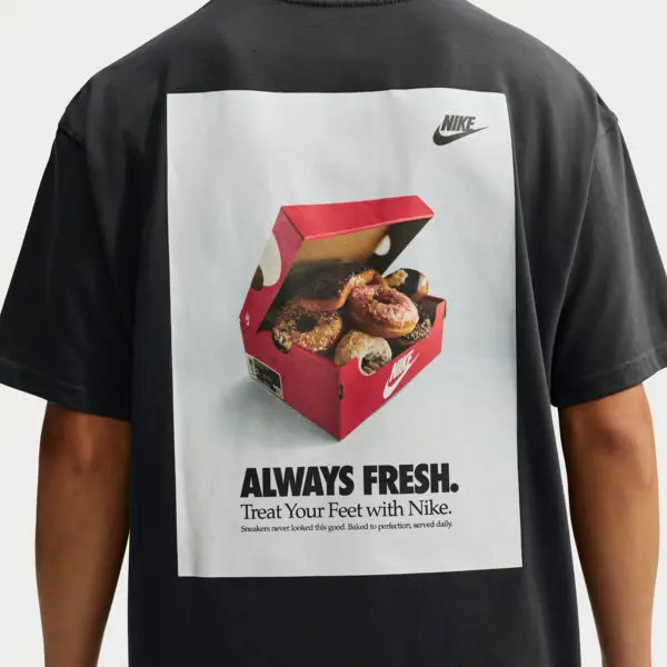 Nike Sportswear "donut" T-shirt