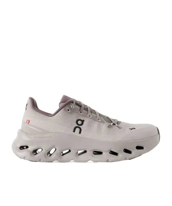 On Cloudtilt Stretch Recycled-knit Sneakers
