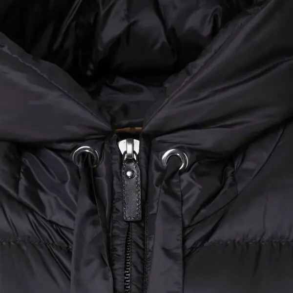 Max Mara Water-repellent Canvas Down Jacket - Black