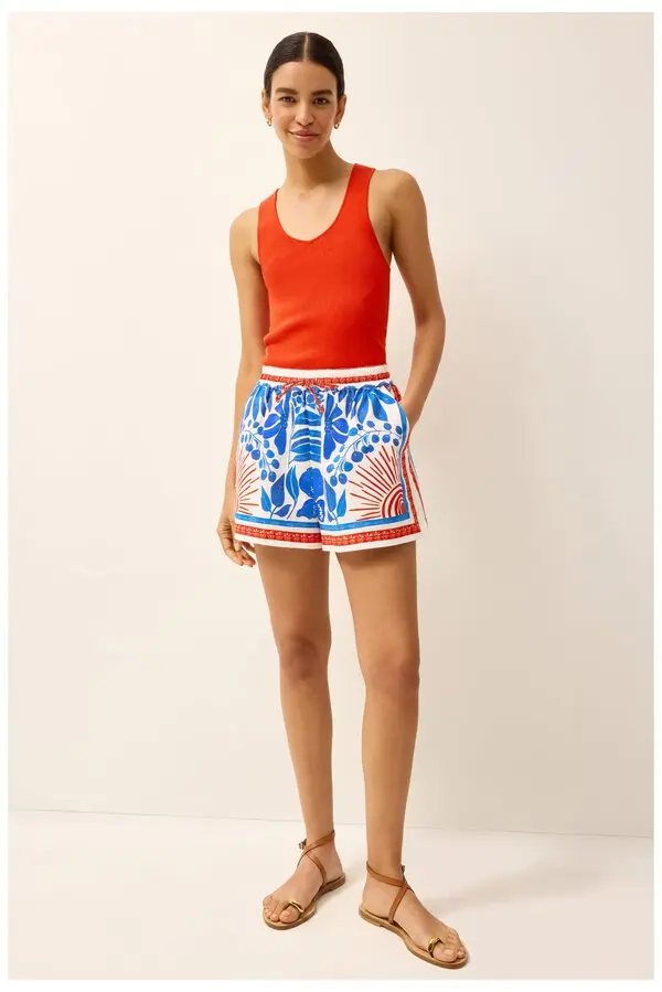 MARIE OLIVER Larson Short