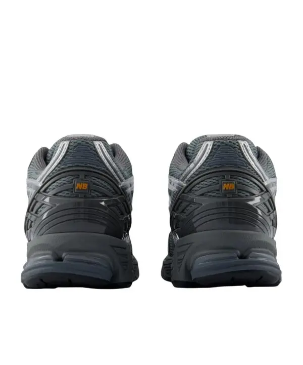 NEW BALANCE Round-toe Sneakers