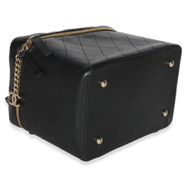 Chanel Quilted Lambskin Vanity Case With Top Handle And Chain Strap