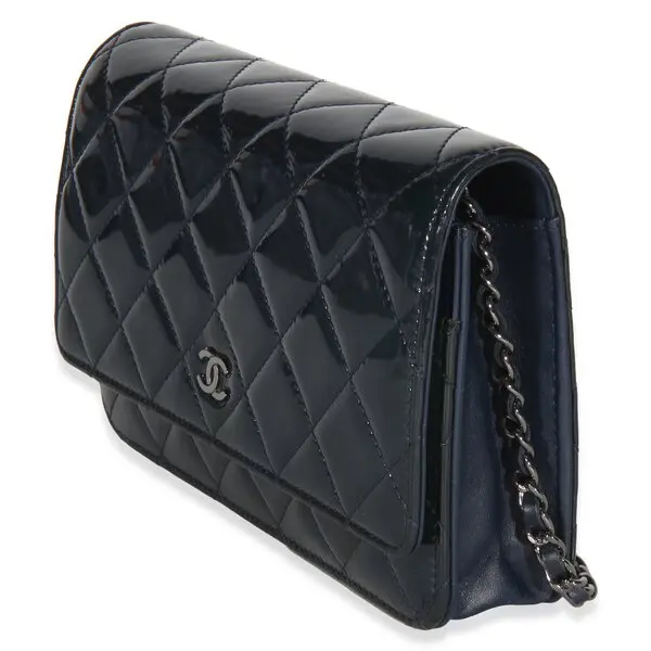Chanel Navy Quilted Patent Wallet On Chain - Blue