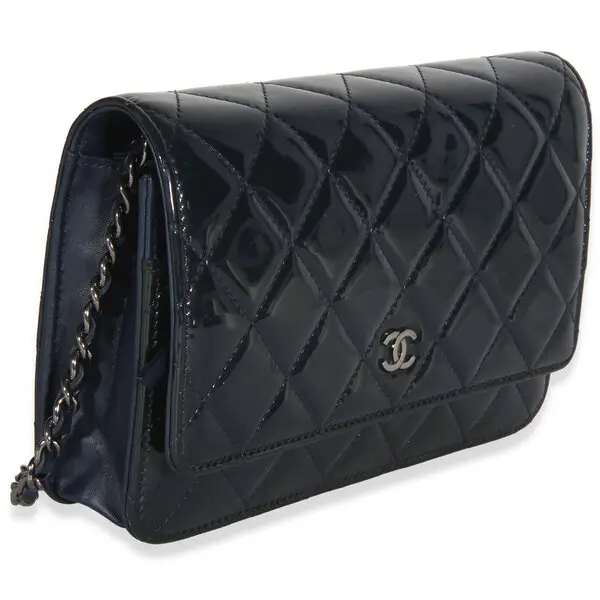 Chanel Navy Quilted Patent Wallet On Chain - Blue