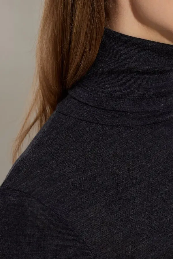 RÓHE Wool Turtleneck With Ribbed Collar