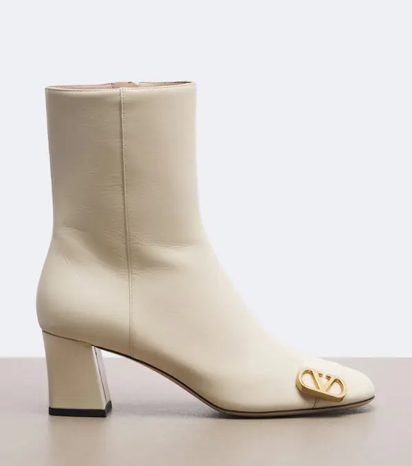 Valentino Garavani V-logo Leather Ankle Boots - White