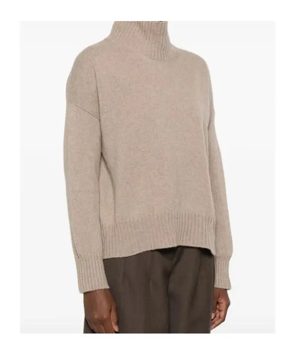 ARAGONA Long-sleeved Sweater
