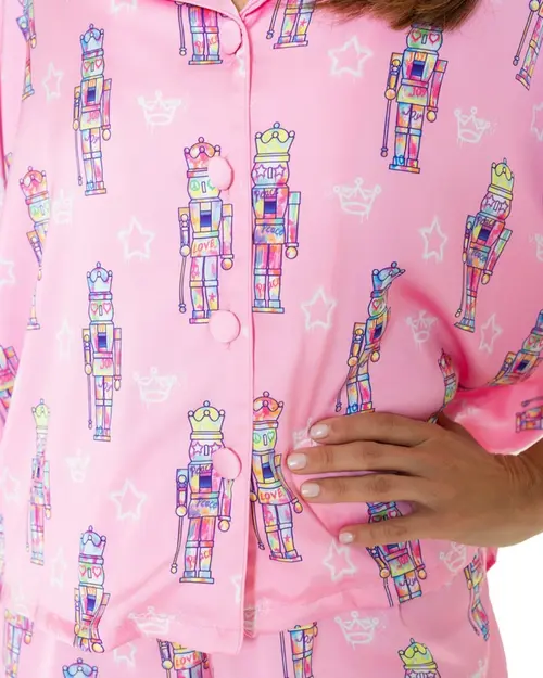 SUNSHINE SOCIETY Graffiti Nutcracker Silky 3/4 Sleeve Pants Set