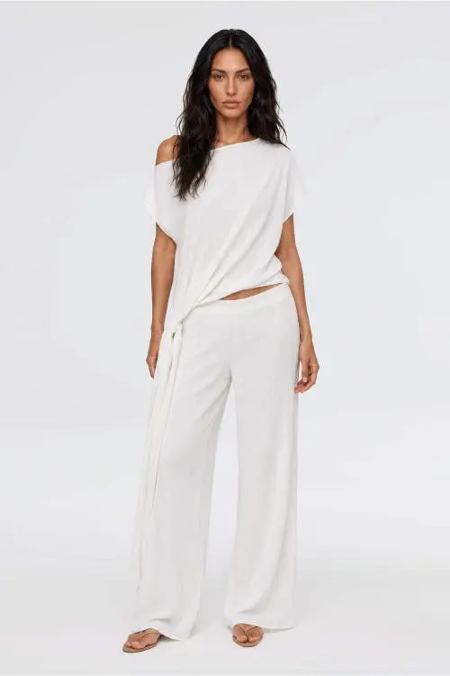 MONLICIA Elvara Fluid Viscose Wide-leg Pants