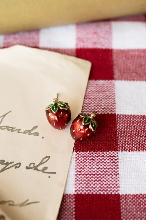 BILL SKINNER STUDIO Strawberry Studs