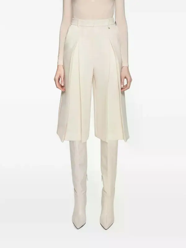 NISSA Tailored High-waist Bermuda Shorts
