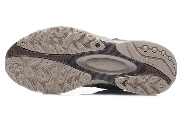LI-NING V8