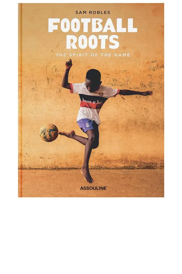 Assouline Football Roots: The Spirit Of The Game In Brown - Multi