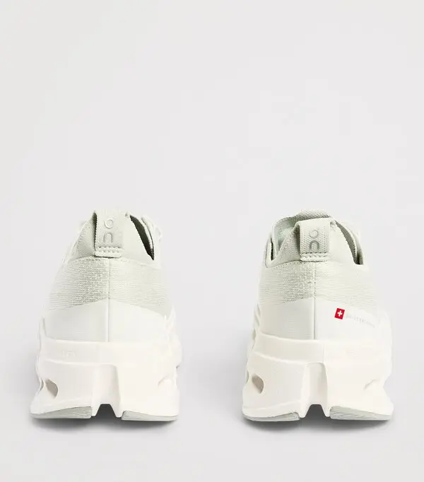 On Cloudsurfer Max Trainers