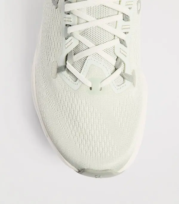 On Cloudsurfer Max Trainers