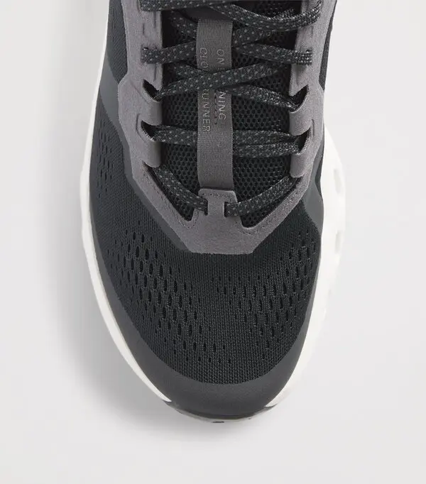 On Cloudrunner 3 Trainers