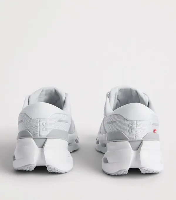 On Cloudrunner 3 Trainers