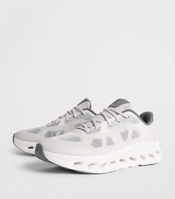 On Cloudtilt Remix Trainers
