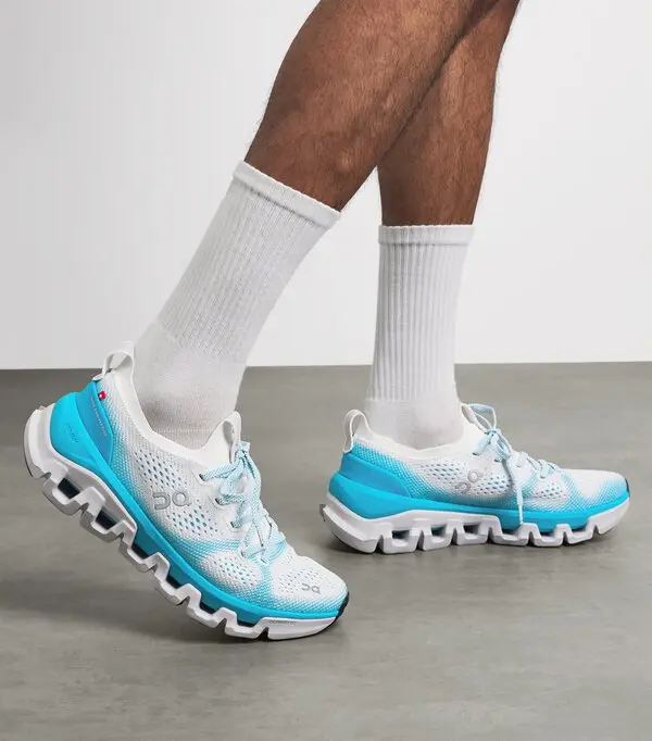 On X Tempo Trainers - Blue