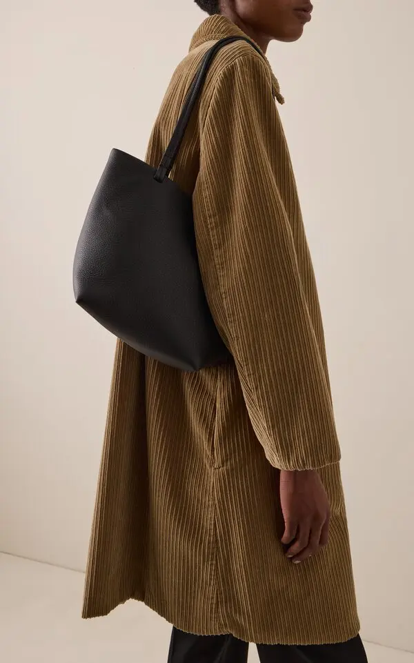THE ROW Medium Park Leather Tote - Black