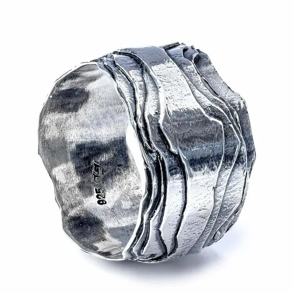 GERMAN KABIRSKI Brocante Oxidized Ring With Shiny Layered Texture - Silver