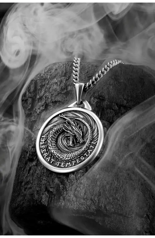 VINCERO The Dragon Pendant Necklace