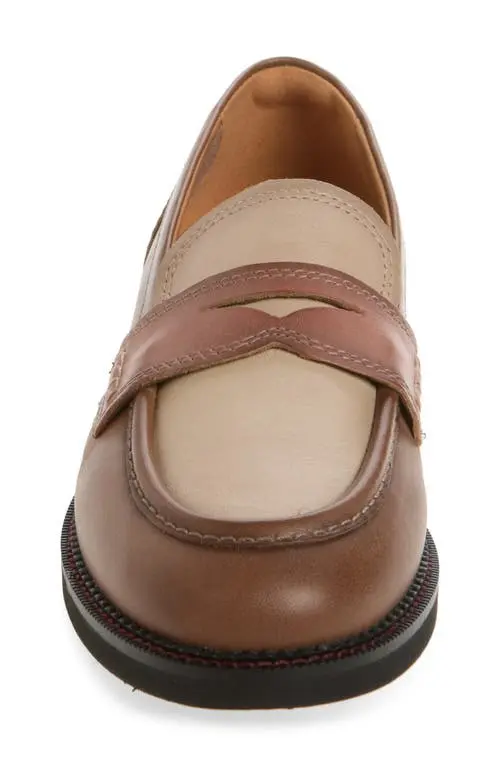 Pikolinos Deva Penny Loafer