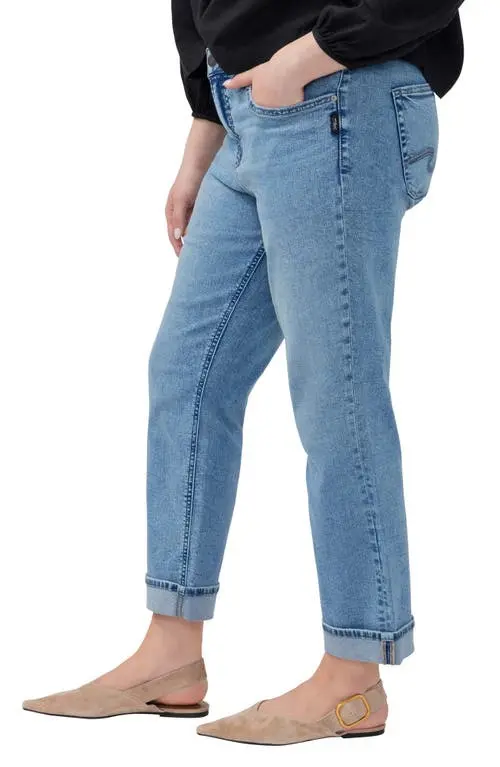 SILVER JEANS CO. Avery Curvy High Waist Straight Leg Jeans