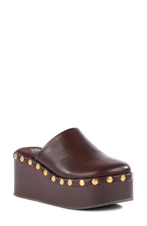 Bc Footwear Faux Leather Platform Clogs With Stud Detailing - Chocolate