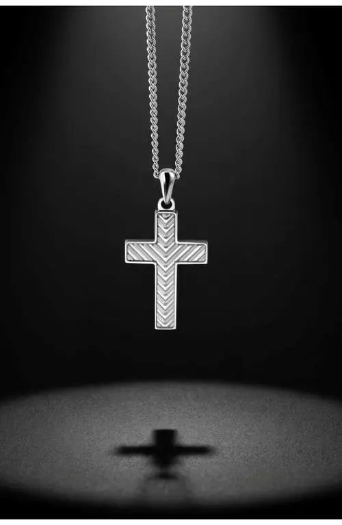 VINCERO Cross Pendant Necklace - Silver
