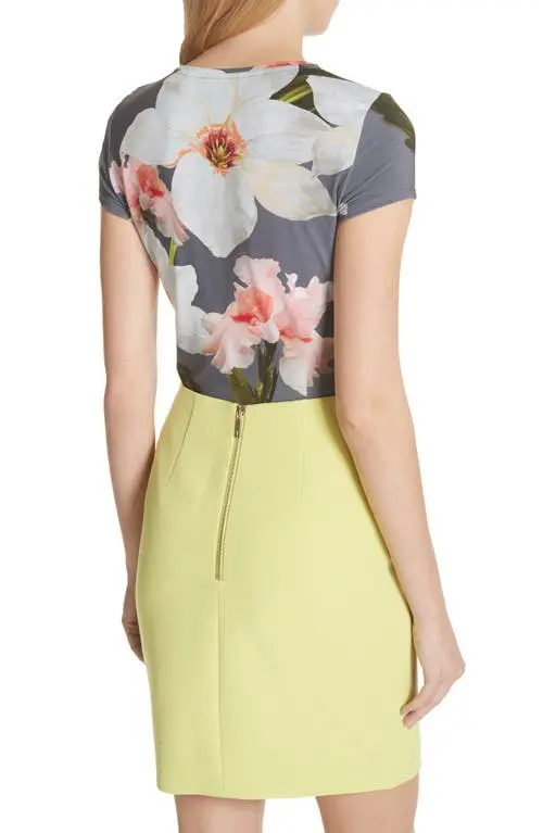 Ted Baker London Chatsworth Bloom Fitted Tee
