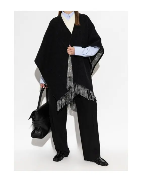 JIMMY CHOO Fringed Shawl