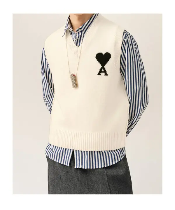 AMI Paris De Coeur V-neck Sweater Vest - Off-white/black